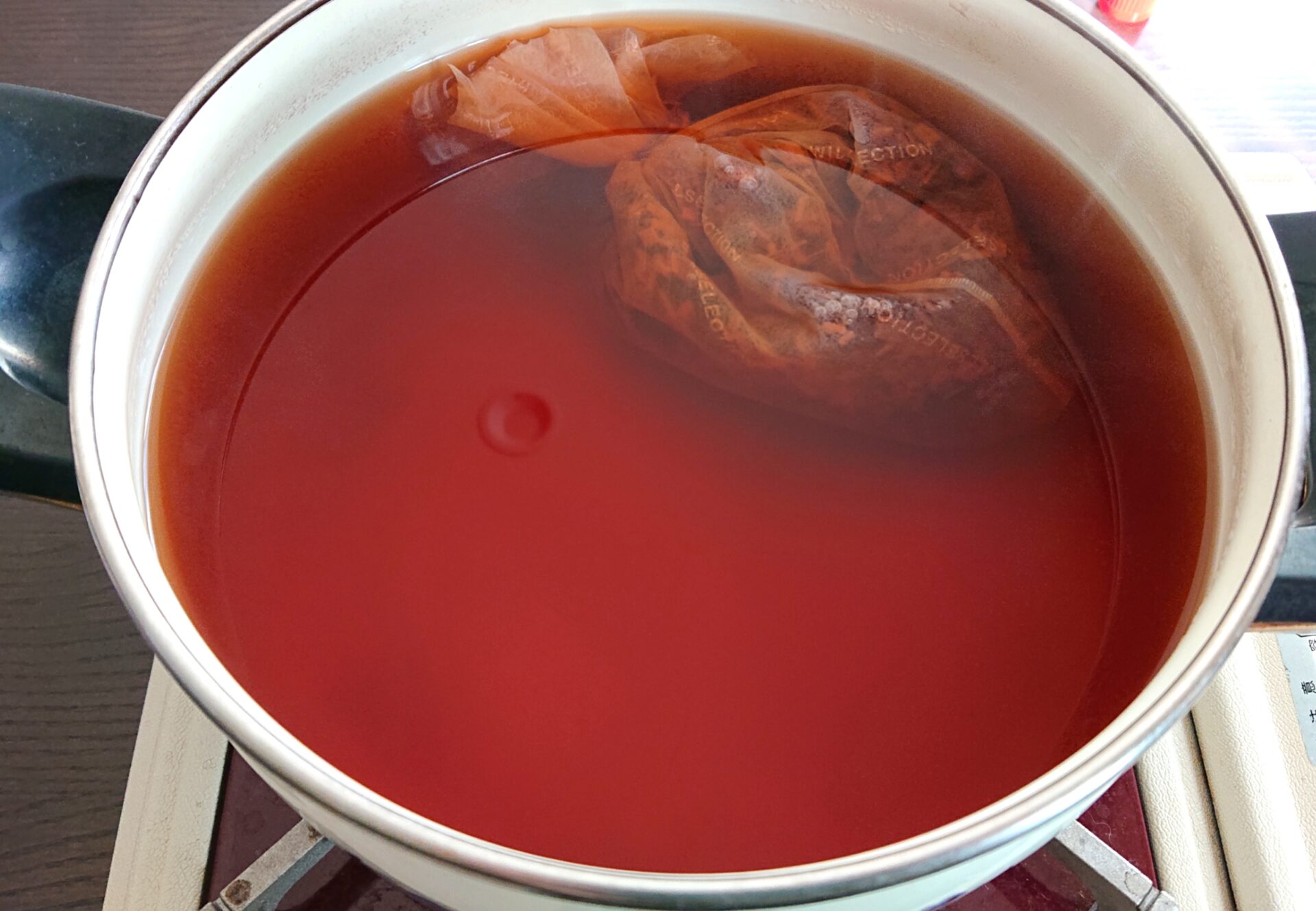 【桜チップで手軽に草木染め♪】煮染めで簡単に優しい桜色！？初心者でも出来る桜染めのやり方！ | ゆる～っとものづくり